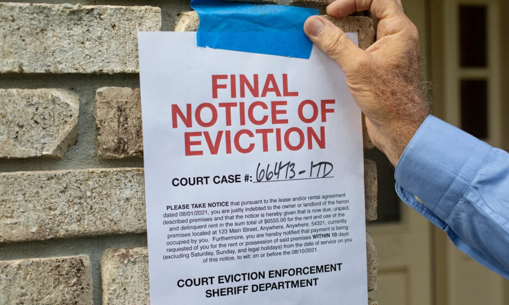 Poor Old Lady Gets Evicted But Her Landlord Sees Her Later At A Family ...