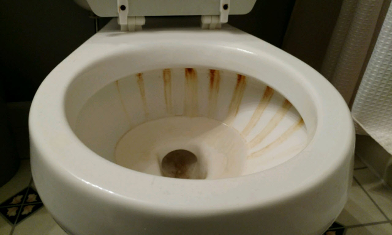 Handyman Reveals The Reason Why We Get Those Difficult Toilet Stains ...